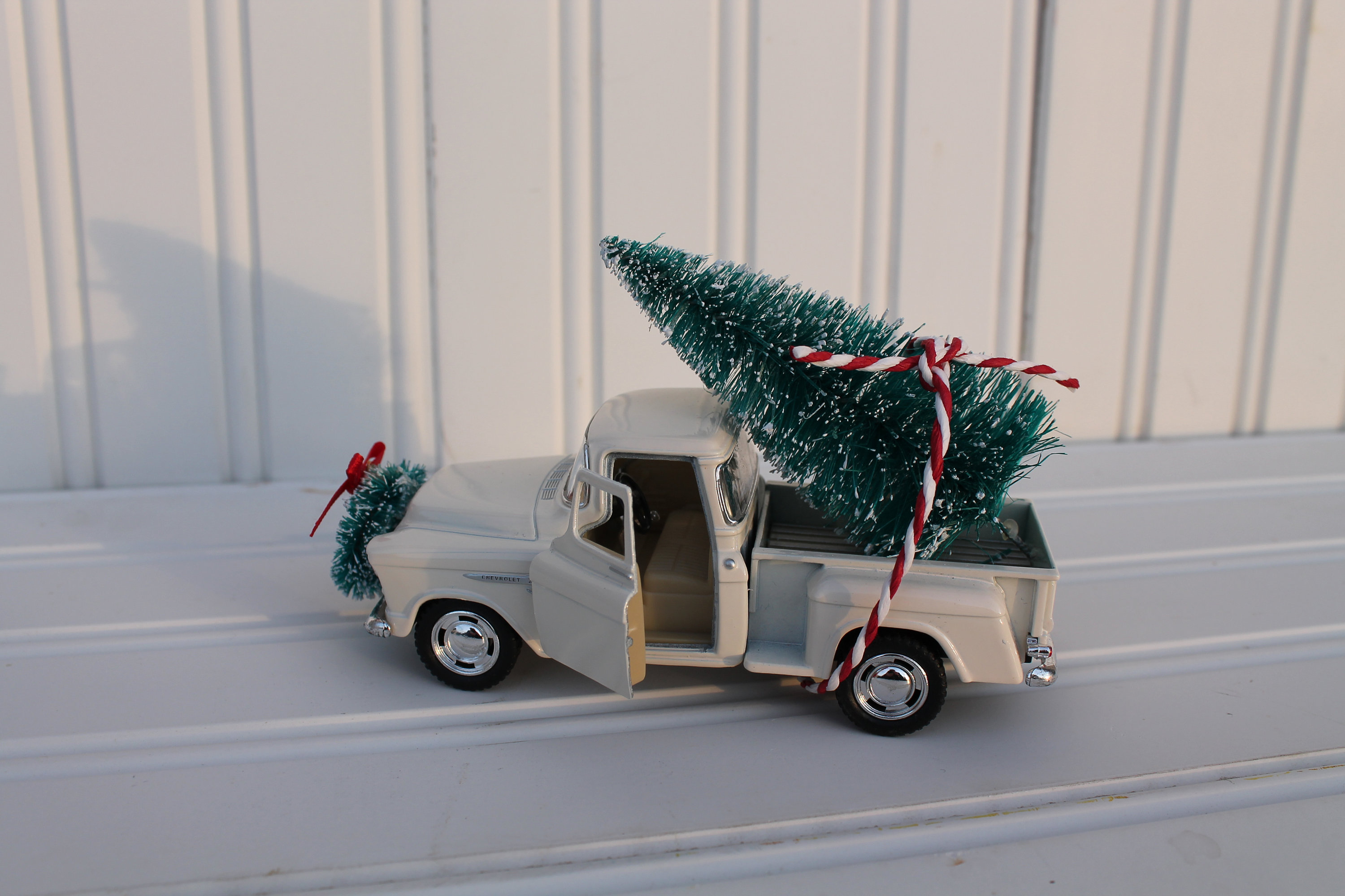 Little White Truck With Christmas Tree, Christmas Decor, Farmhouse ...