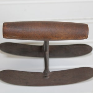 Vintage Pastry Cutter, Farmhouse Decor, Wooden Handle Antique Pastry ...