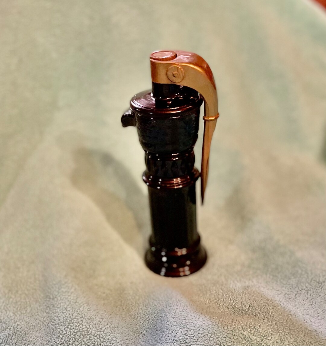 Vintage 1970's Avon Water Well Pump Cologne Bottle - Etsy