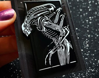 2.25 XENOMORPH Enamel Pin Alien Giger Sci-fi Horror Pin - Etsy