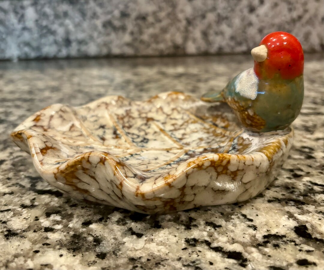 Bird Perched on Leaf Ceramic Dish Bird Feeder Soap Dish Trinket Red and ...