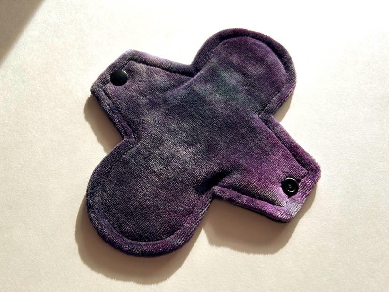 7” Reusable Bamboo Velour Cloth Pad: Light Absorbency, Windpro Back - Etsy