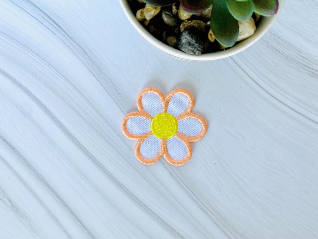 Daisy Iron on Patch, Daisy Embroidery Patch, Trucker Hat Patches ...
