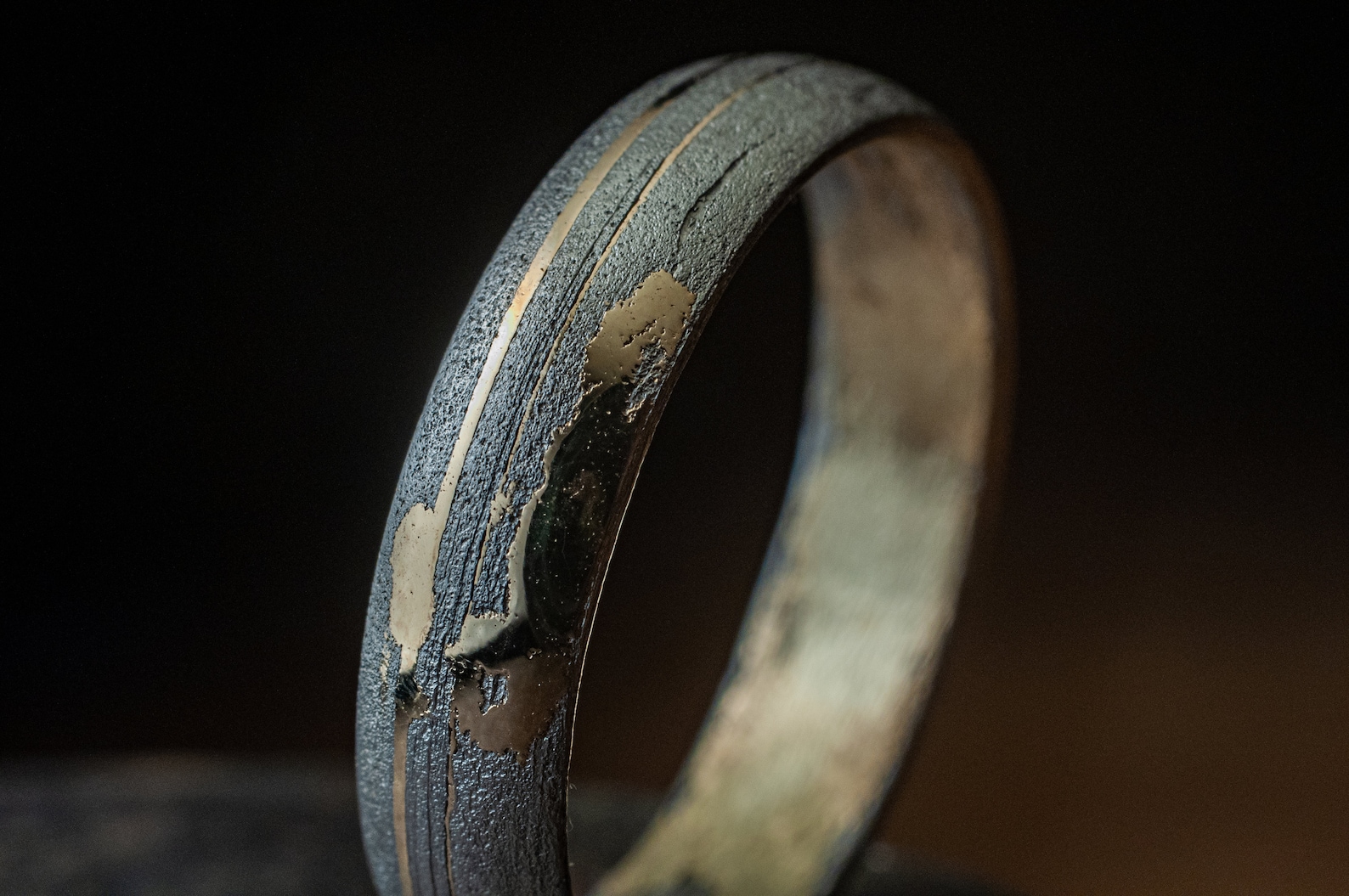 Lyra - Band Made of Meteorites and 0,585 Inlayed Gold - Etsy