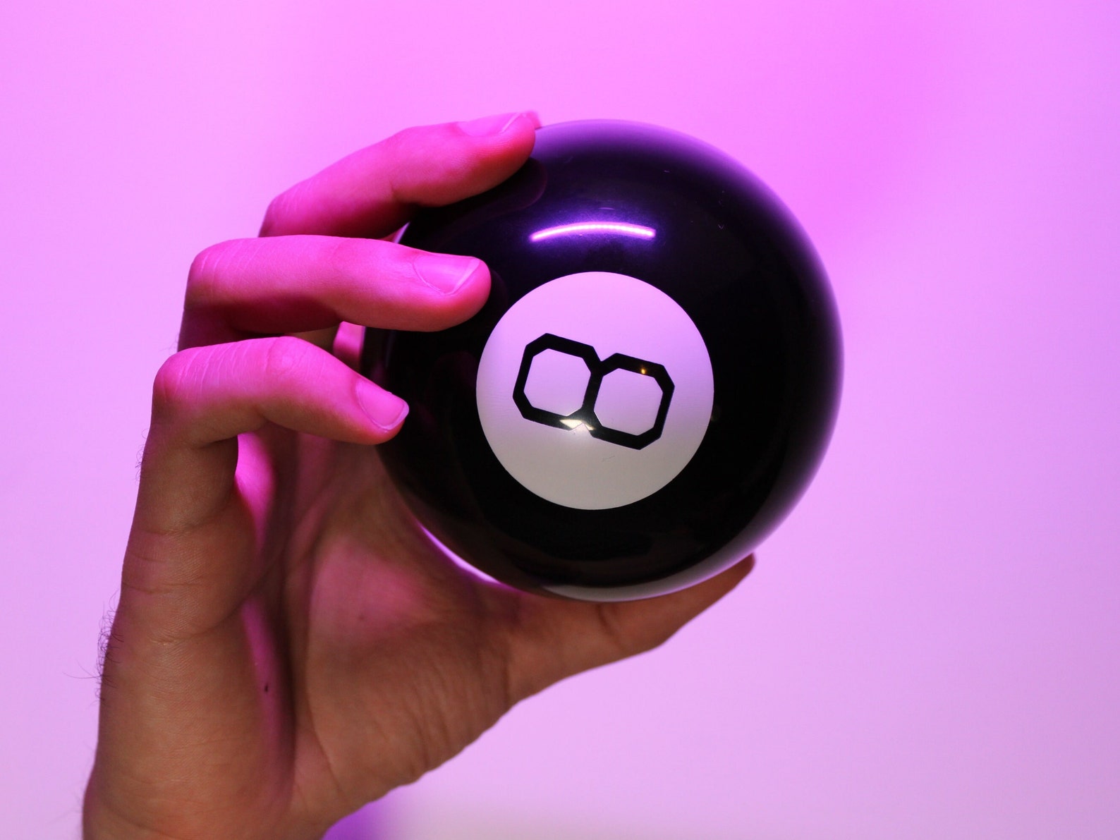 The Judge's Wisdom Magic 8-ball • 20 Enlightening Answers for Judges ...