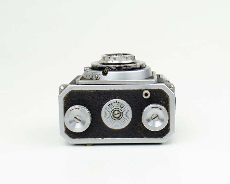 Mimosa : Mimosa II German Compact 35 Mm Camera With Leather Case. Out ...