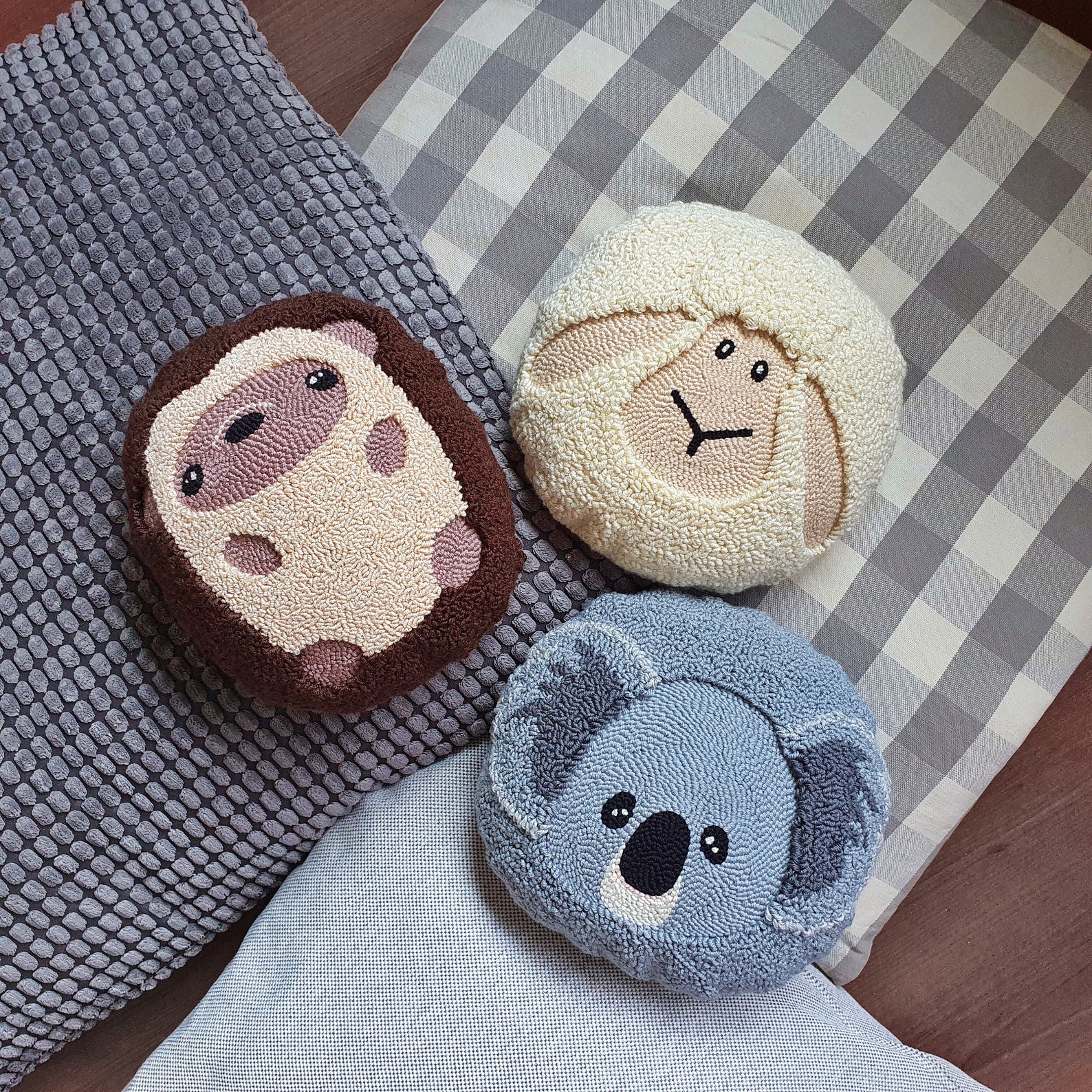 Punch Needle Pillow Tuft Pillow Dorm Room Decor College - Etsy