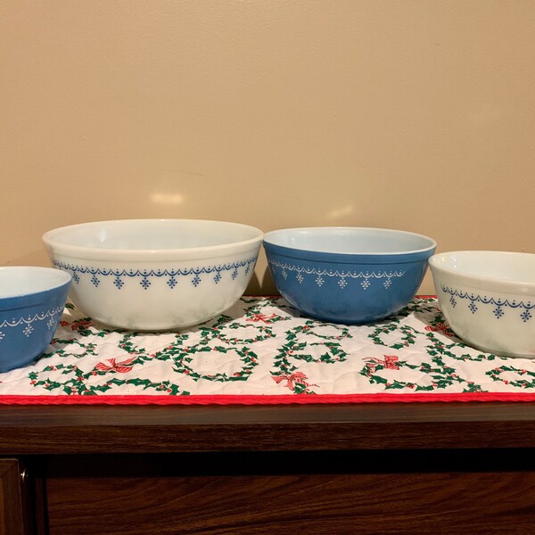 Vintage Pyrex Bowls - Etsy