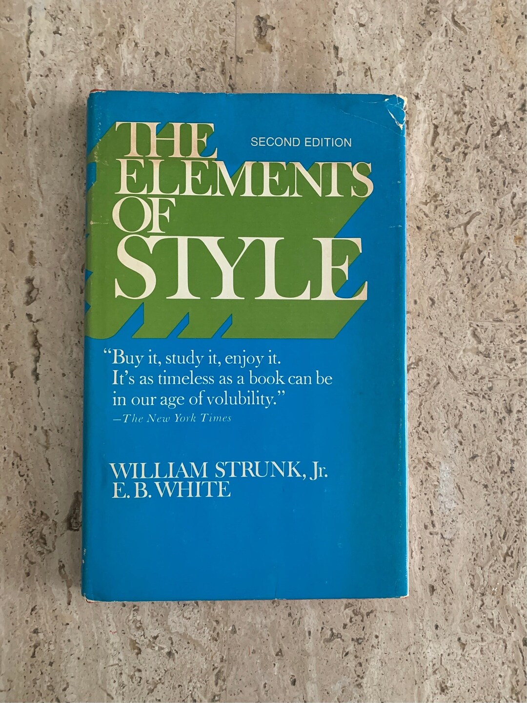 The Elements of Style - William Strunk Jr. & E. B White - 1972 - First ...