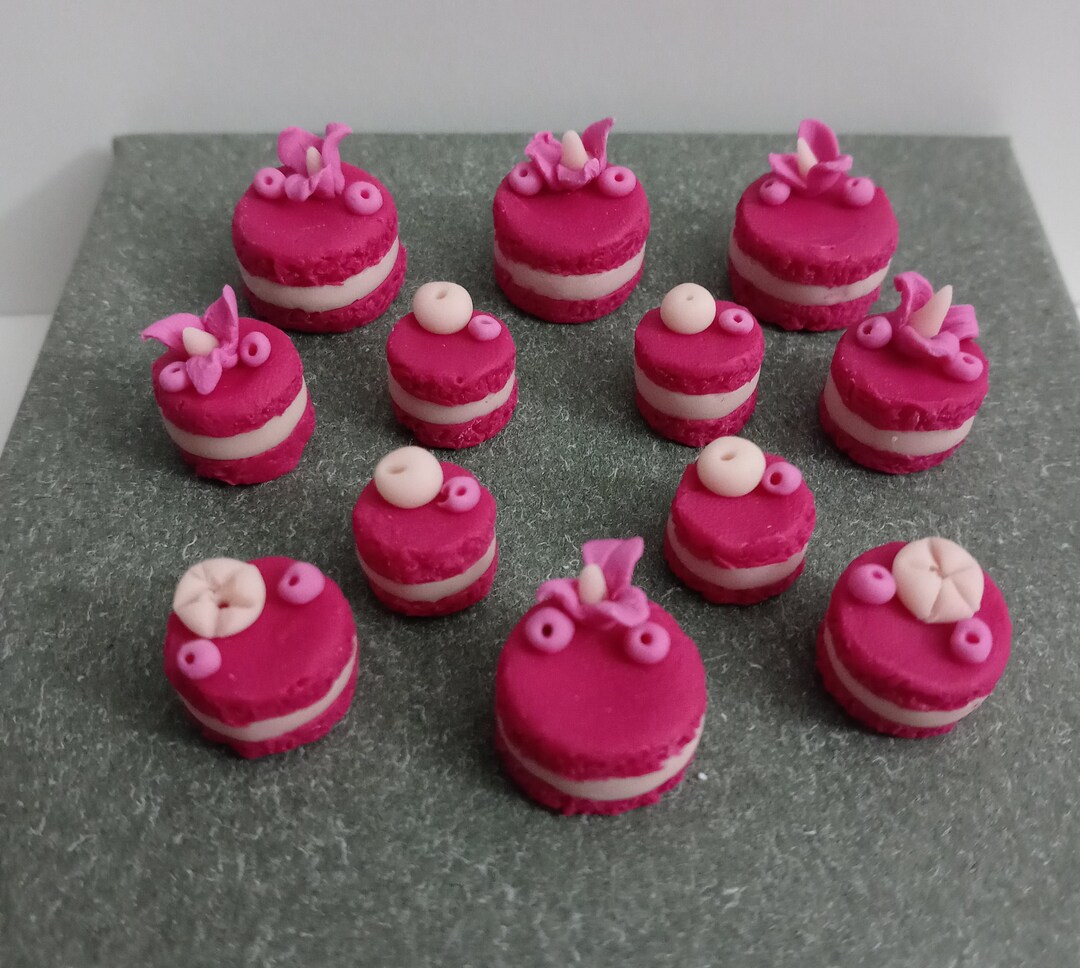 Raspberry Raw Edge Cake, Sanddollar, Vanilla Chiffon Pearl, Raspberry ...