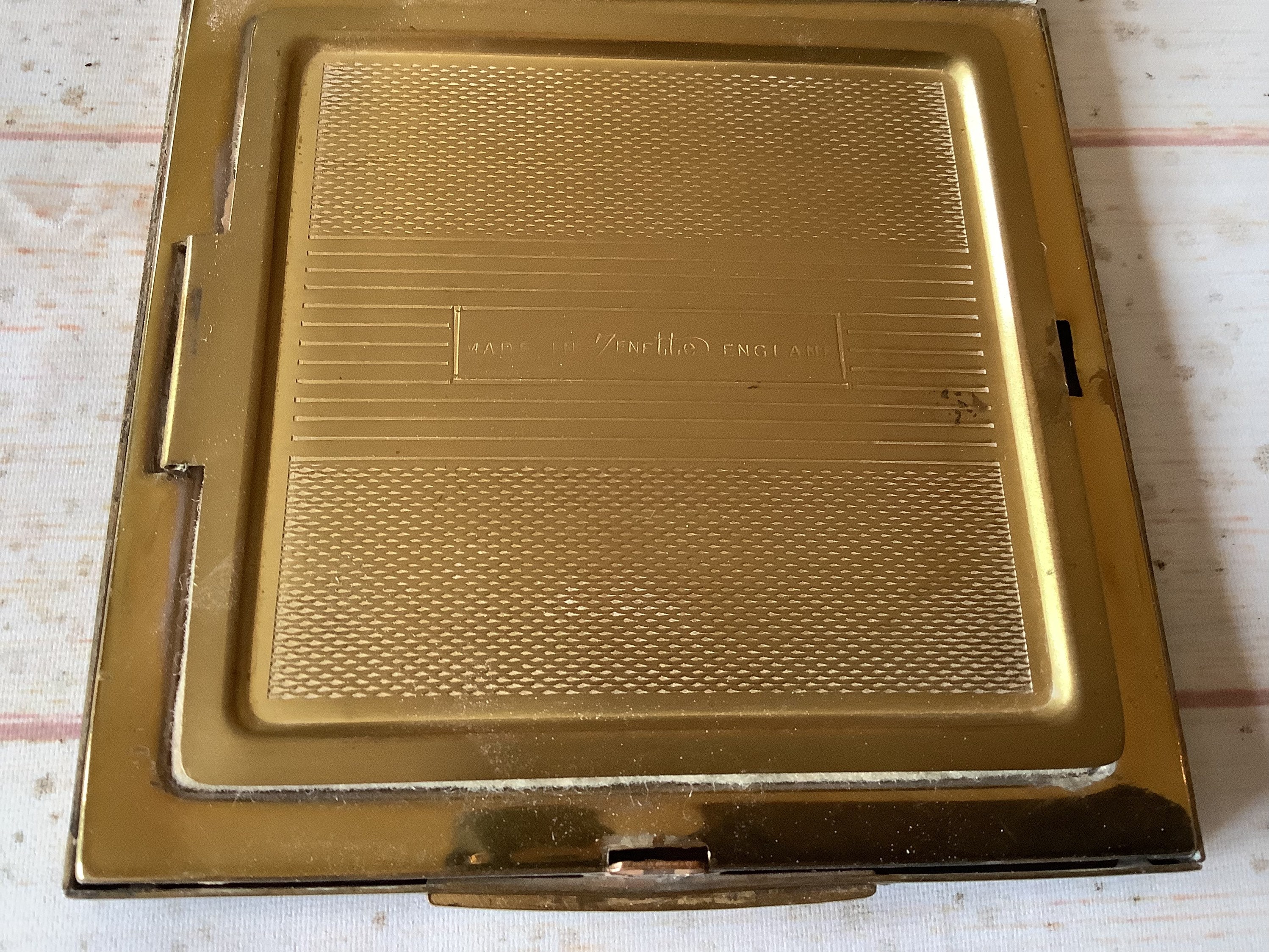 Vintage 1950s Zenette Made in England Powder Compact Large Square ...