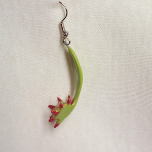 Venus Flytrap Earrings / Keychains - SOLD INDIVIDUALLY - Etsy
