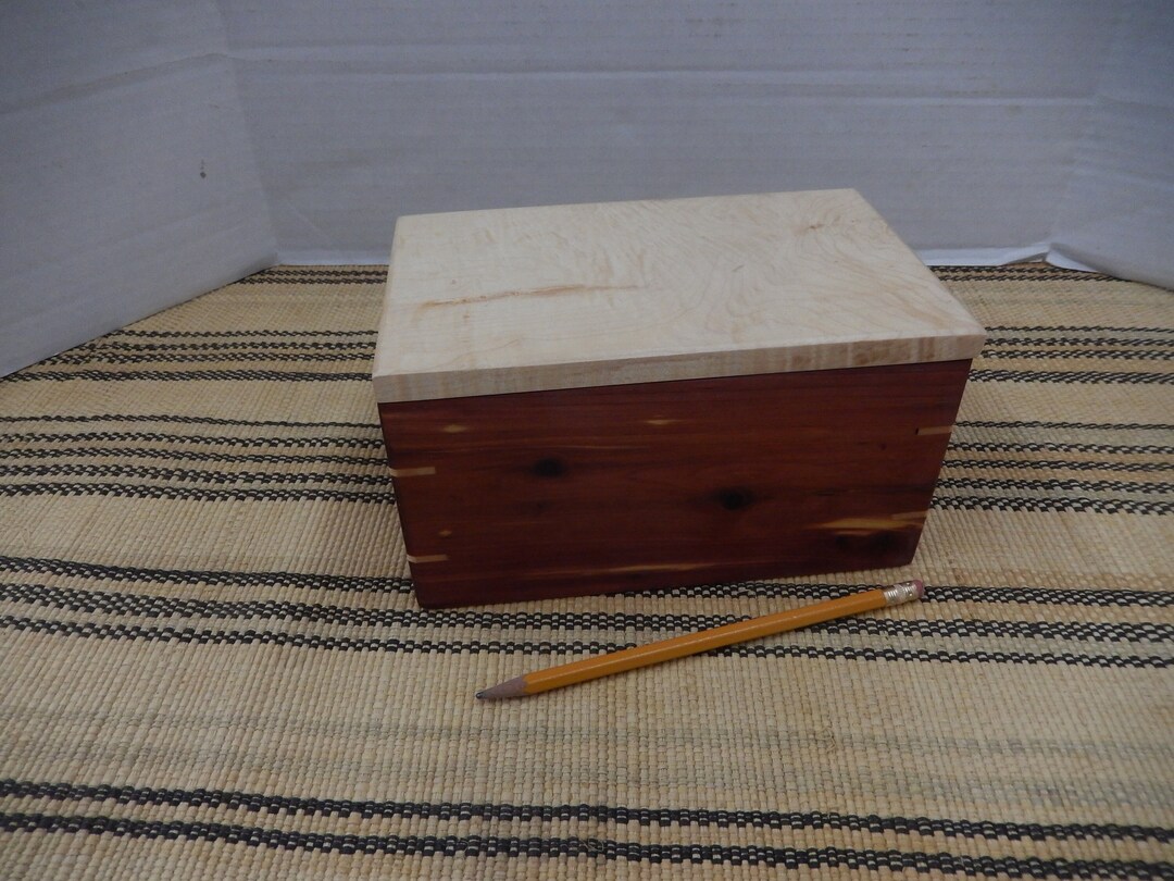 Red Cedar and Curly Maple Keepsake Box-box #380 - Etsy