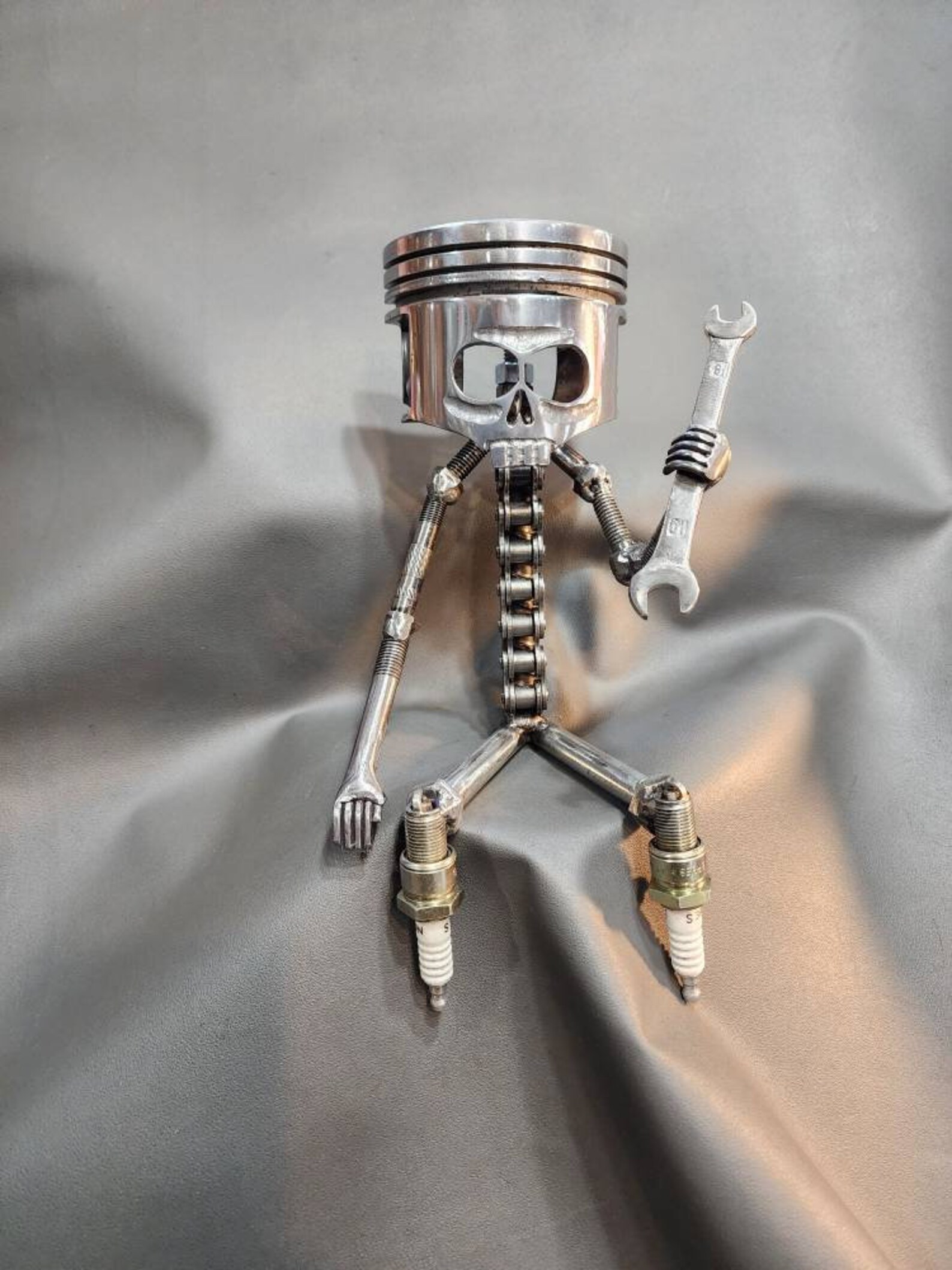 Piston Mechanic Sitting - Etsy