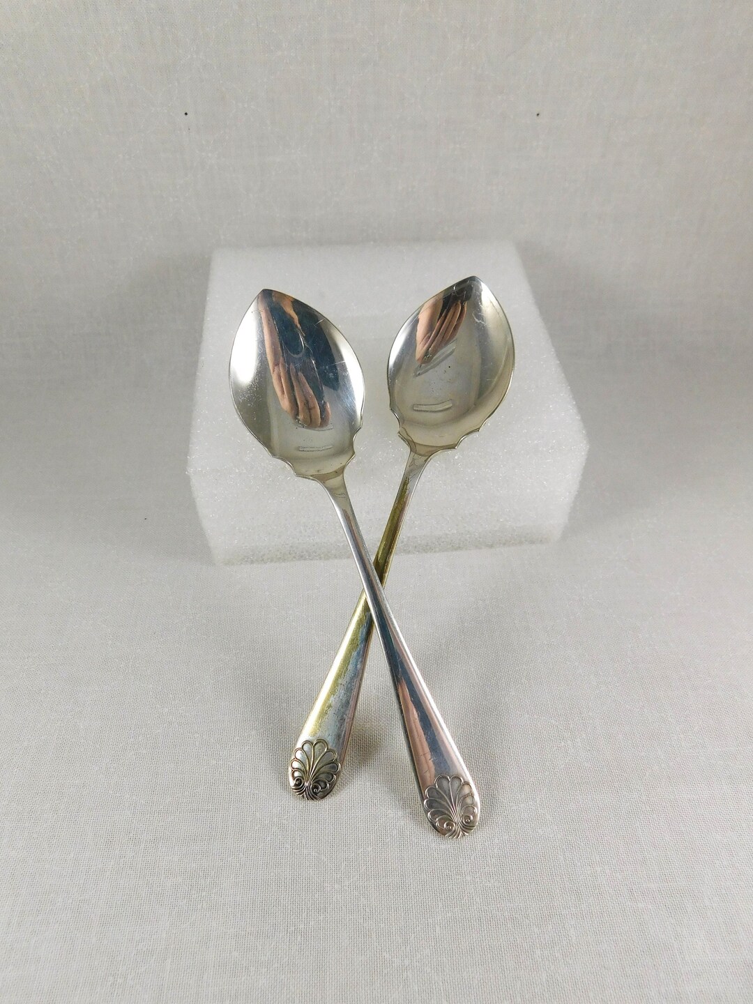 Pair of Sheffield EPNS Silver Plate Fruit Spoons in Shell Pattern ...