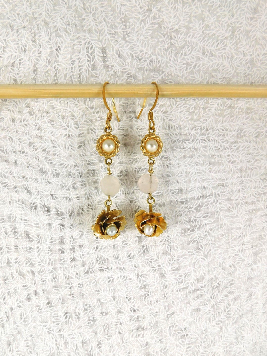 Vintage '50s Mid Century Gold Rose Drop Earrings: Faux Pearl & White ...
