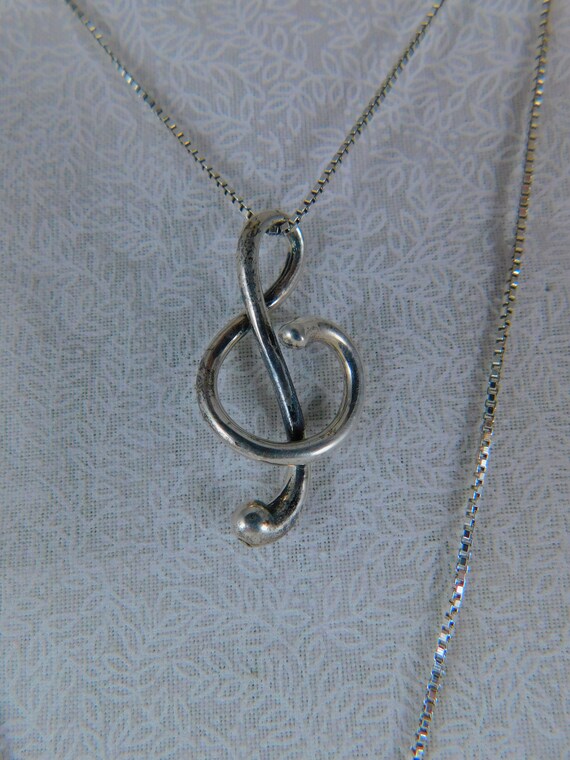 Solid Sterling Silver Treble Clef Pendant on Fine Ste… - Gem