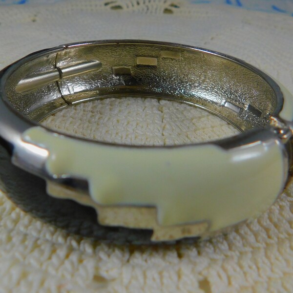 Latch Bangle - Etsy