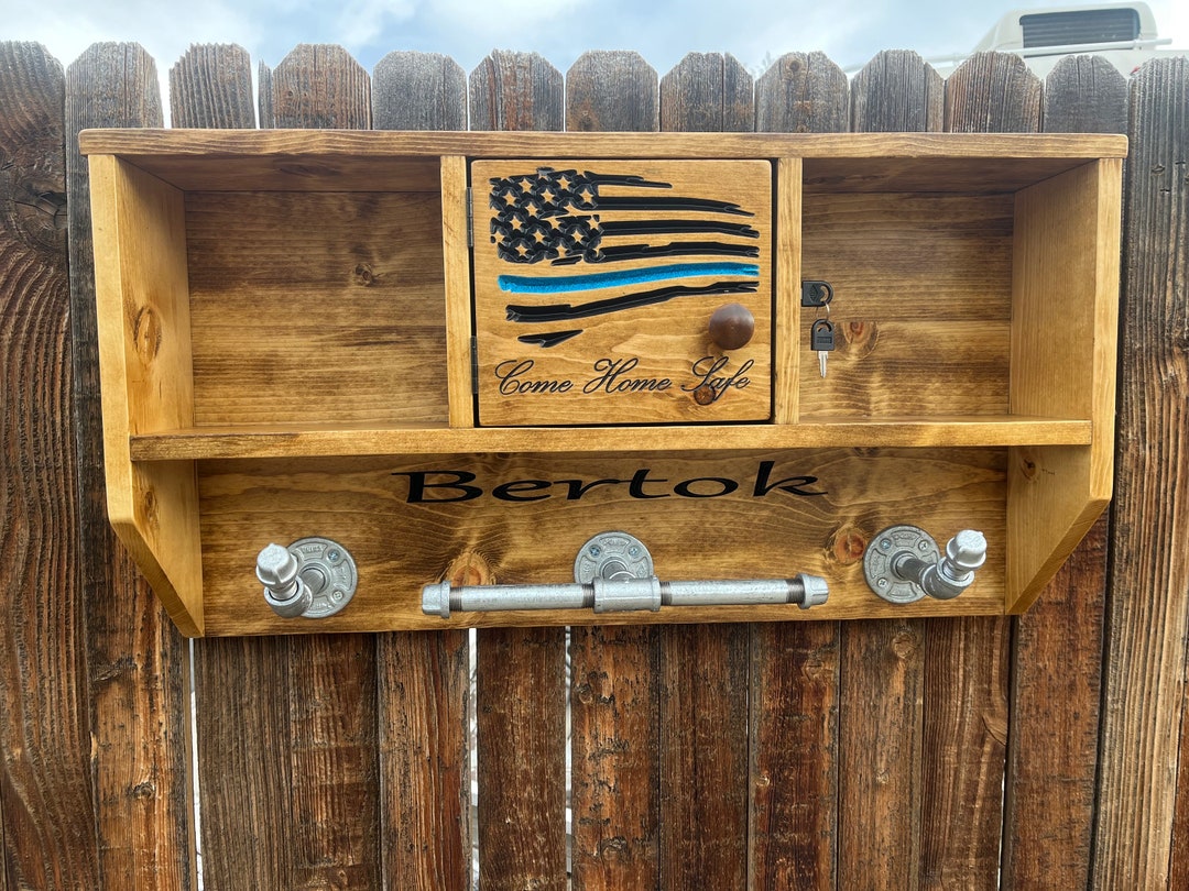 Wall Mounted Police Duty Gear Rack Warrior Rack Cop Caddy Vest Hanger ...