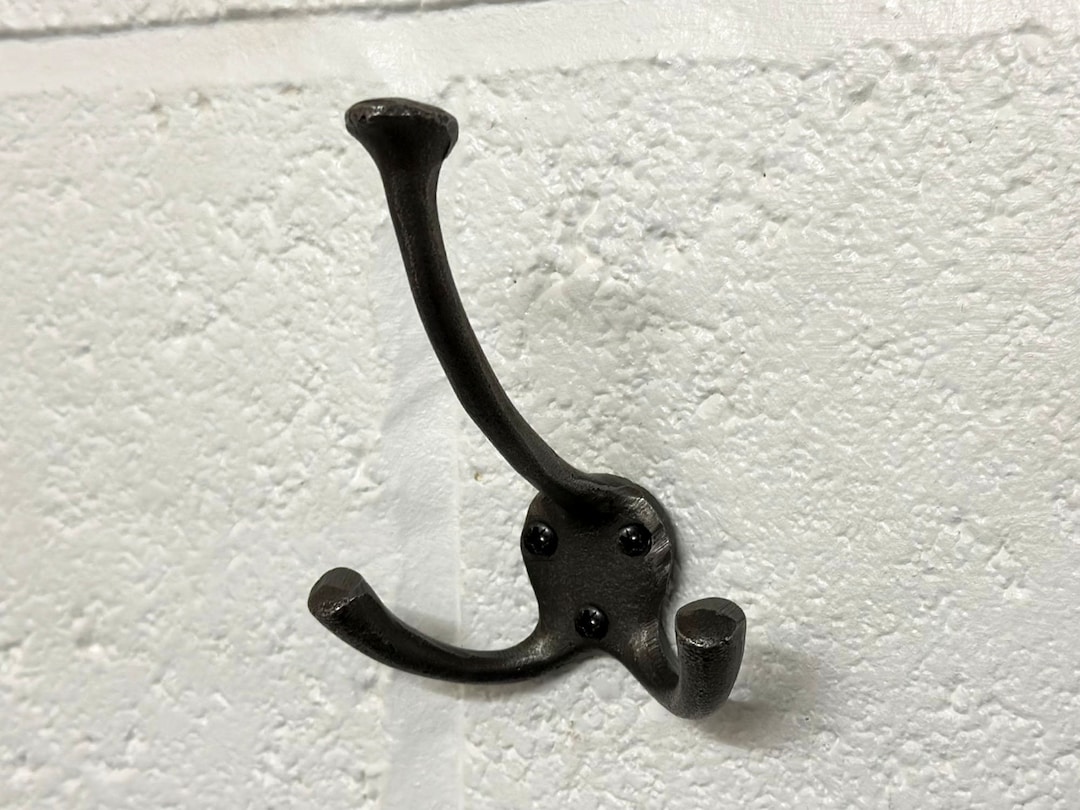Triple Coat Hooks Cast Heavy Duty Locker Hook Fixing Screws Rustic ...