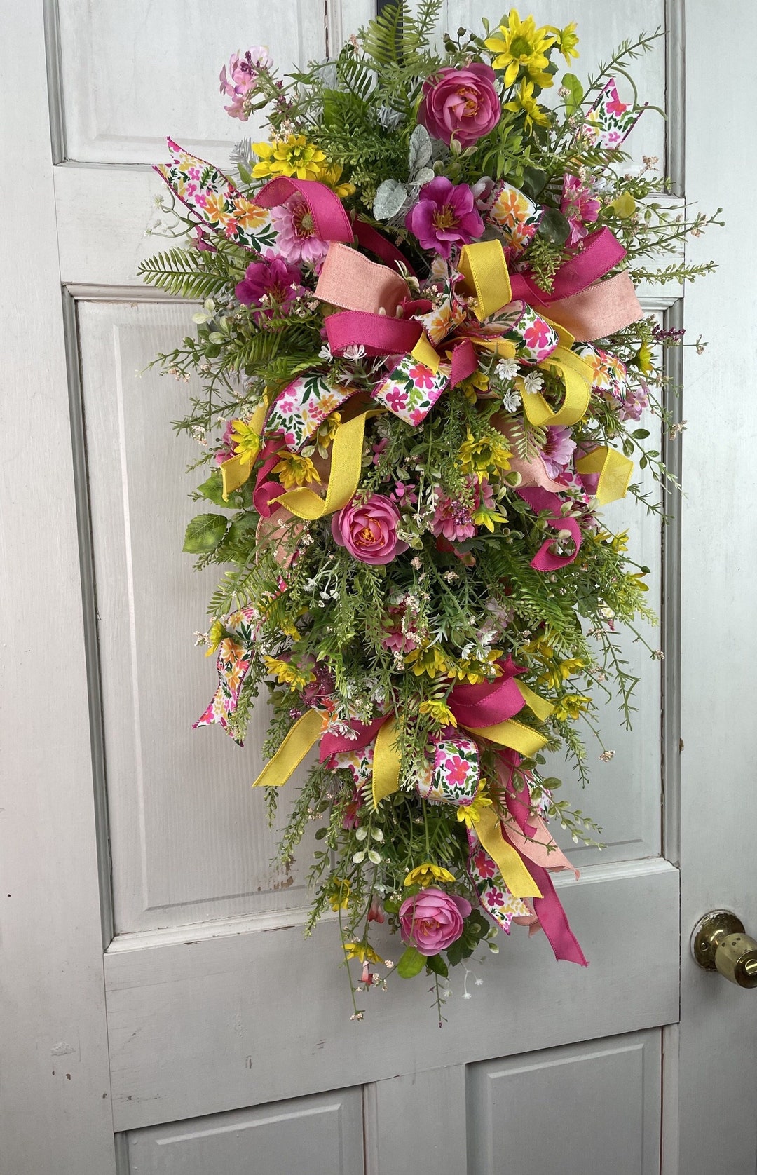 Daisy and Ranunculus Teardrop Swag for the Front Door, Pink, Yellow ...