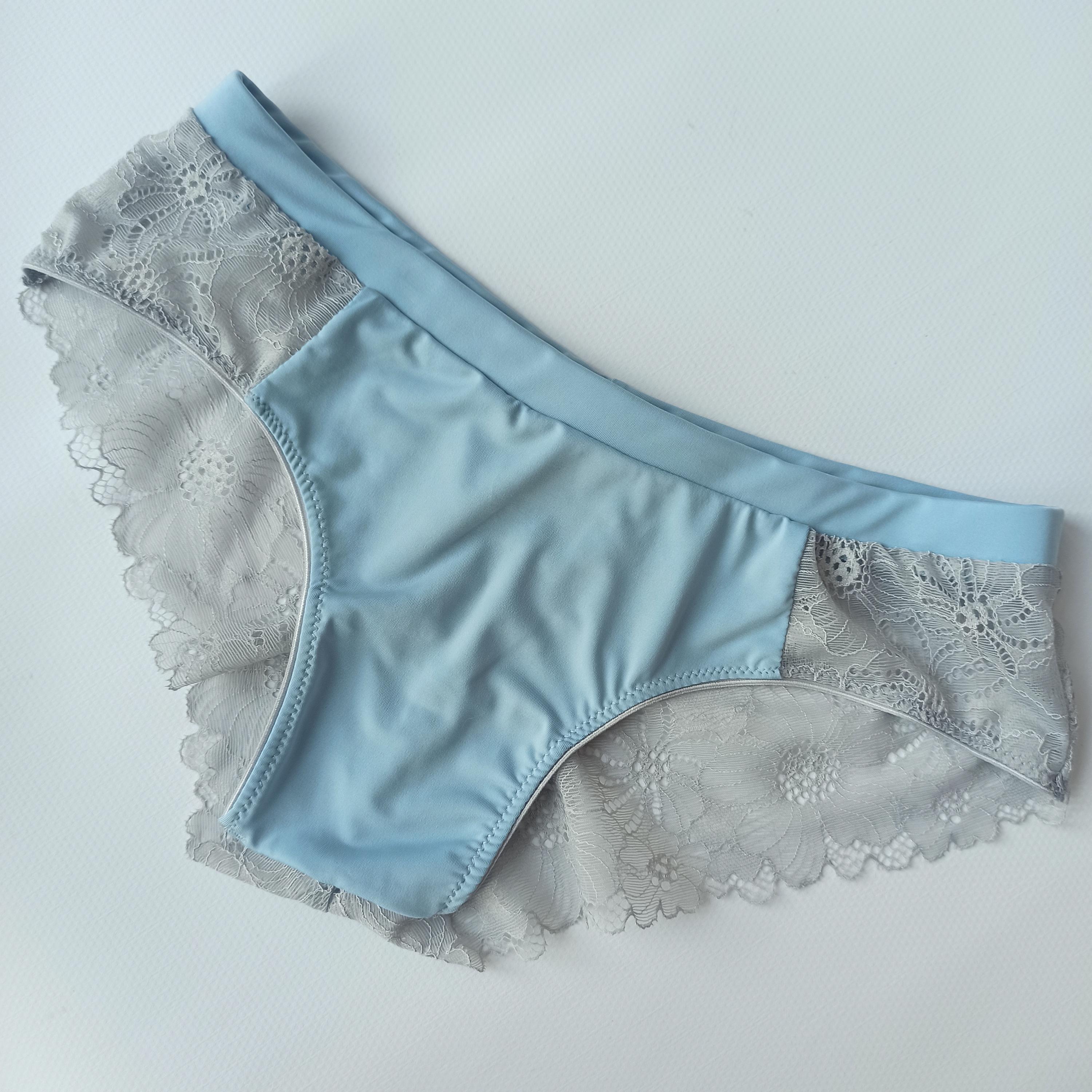 Men S Dutch Sky Set Lace Soft Cup Bra And Lace Cheeky Brazilian Panty