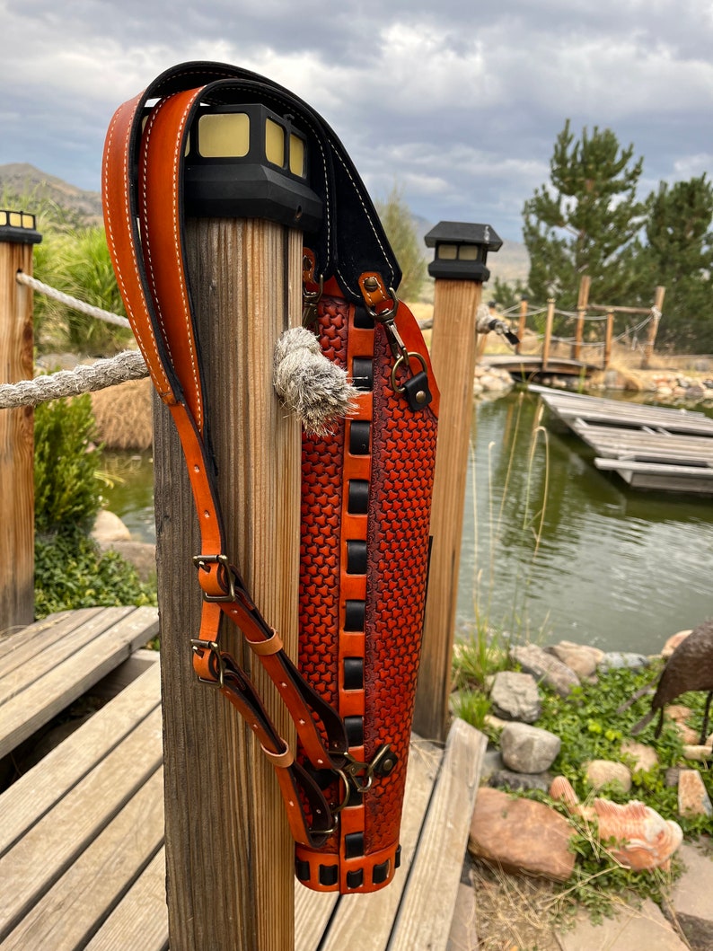 Custom Hand Tooled Leather Back Quiver - Etsy