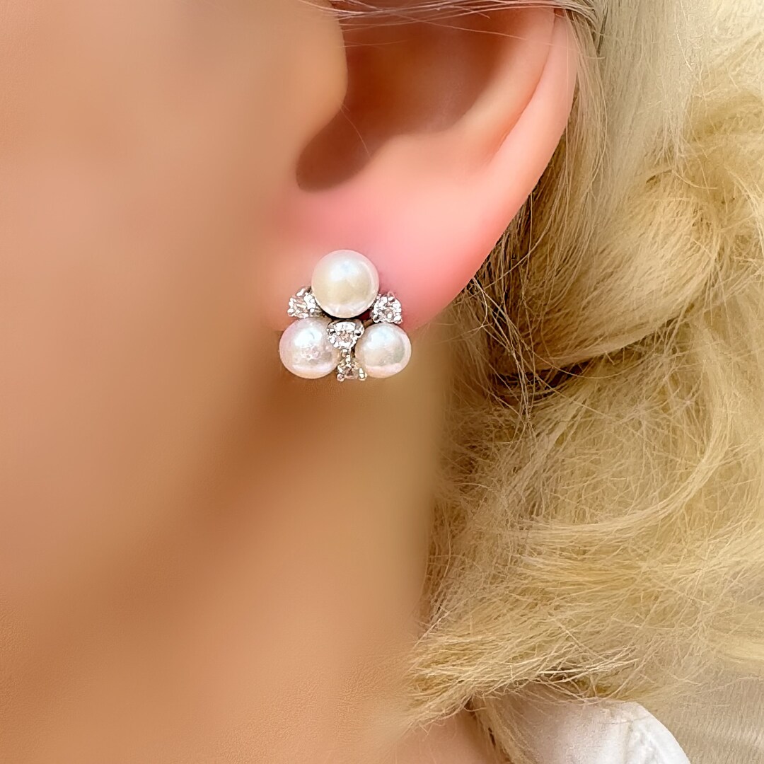 Natural Pearl AA Cluster Silver and White Topaz Stud Earrings - Etsy