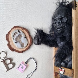 BIGFOOT SASQUATCH DISPLAY, Unique Cryptid Gift, Hairy Friend, Footprint Wall Decor - Etsy