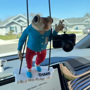 Viral Sapo Concho Rear View Mirror Swing, Bad Bunny Sapo, DTMF Bad ...