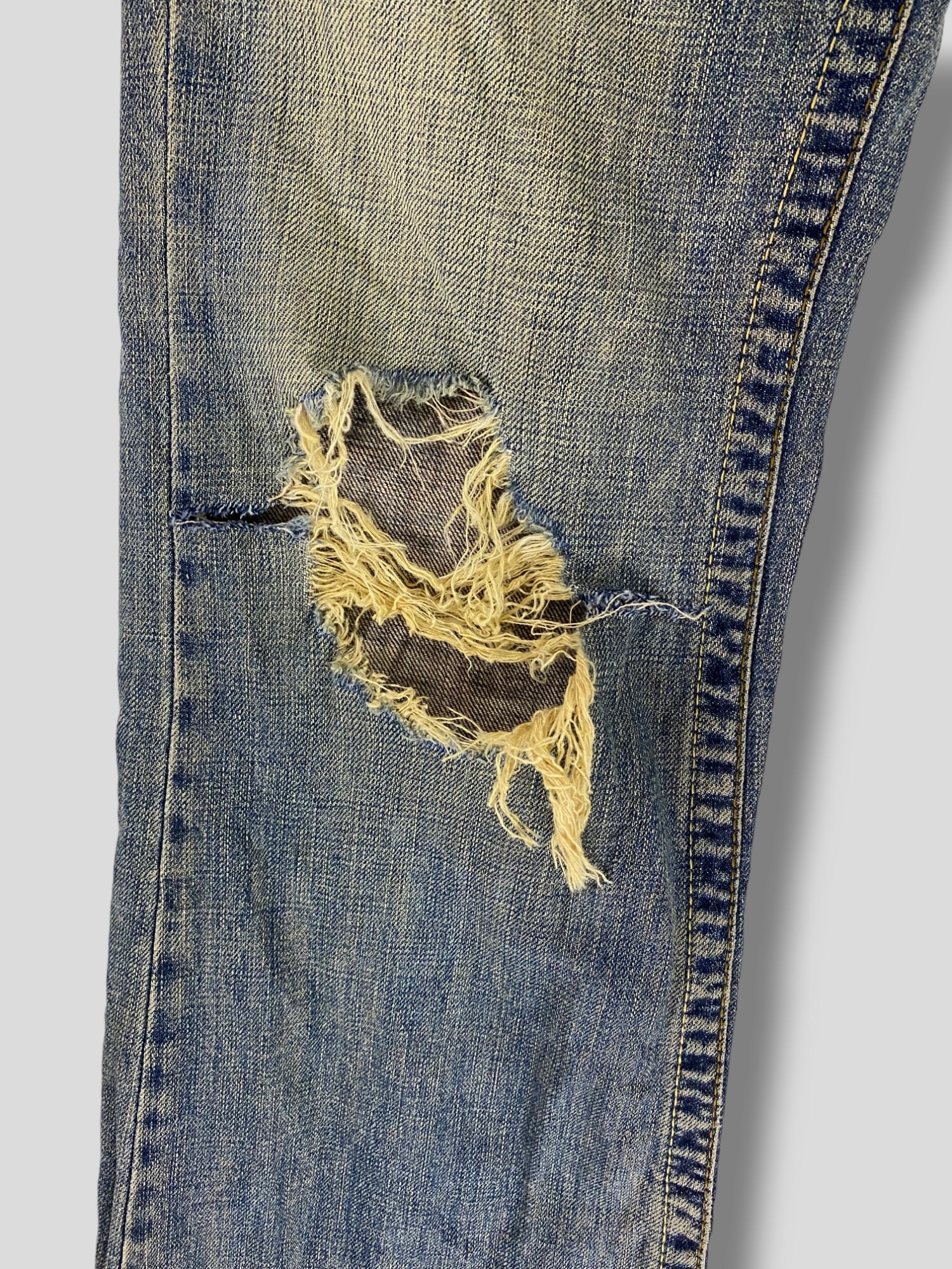 Size 34 Vintage Y2K Vanquish Distressed Low Rise Flare Jeans Size 34 Vintage Y2K Vanquish Distressed Low Rise Flare Jeans