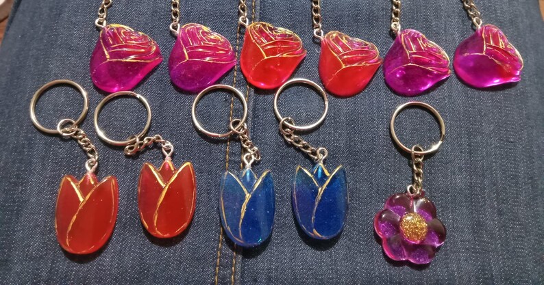 Keychains-flower Design- Resin Art- Color: Red, Blue, Fuschia- Flower ...