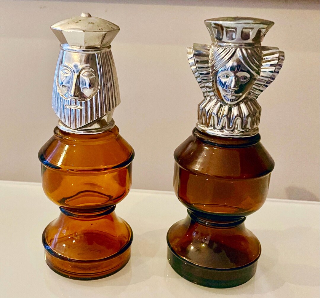 Vintage AVON Chess 2-piece Set, King and Queen Glass Chess Figurines ...
