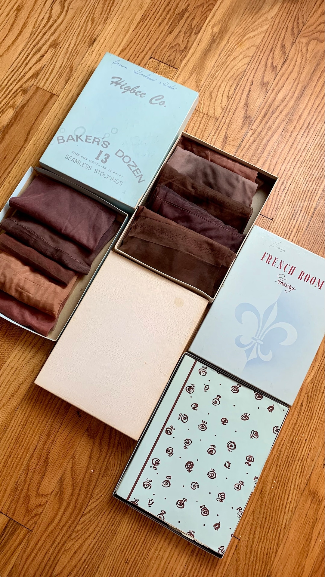 Vintage Nylon Stockings in Package With Cute Retro Boxes 1940s 1950s 20 ...