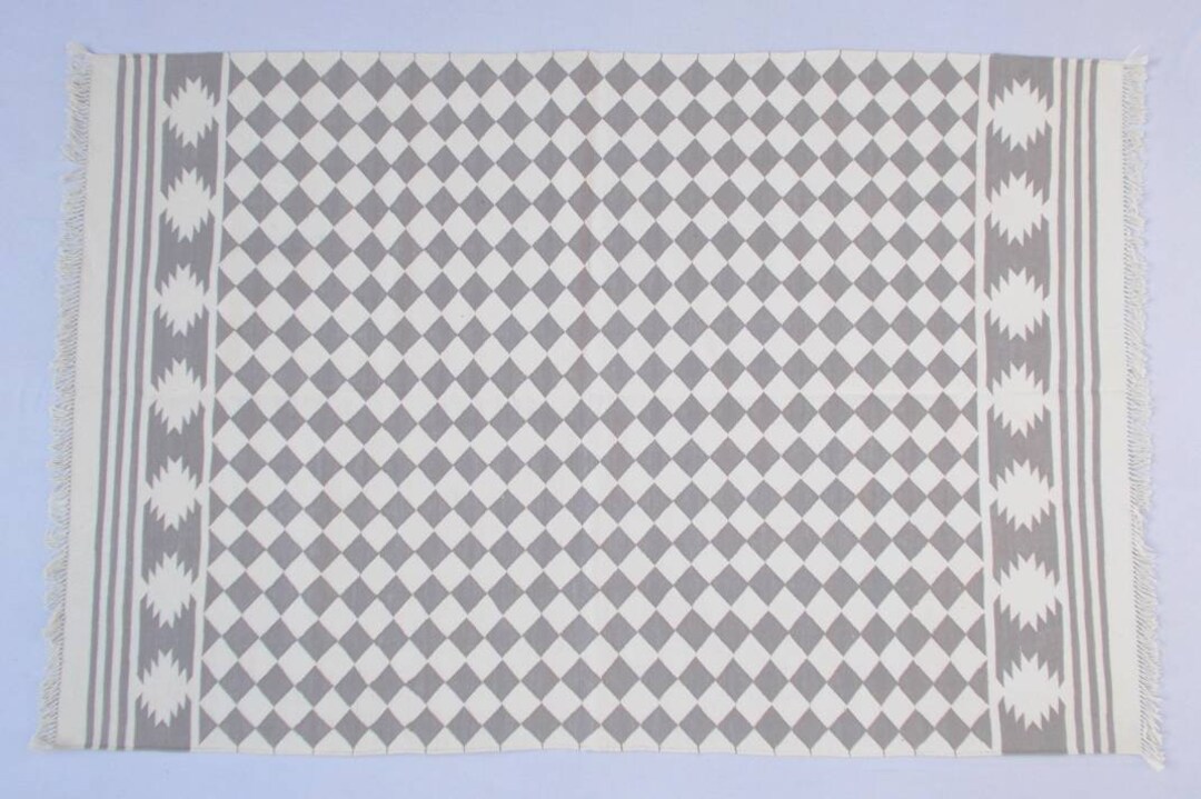 Cotton Grey and White Geometric Pattern Handmade Cotton Rug Dhurrie ...