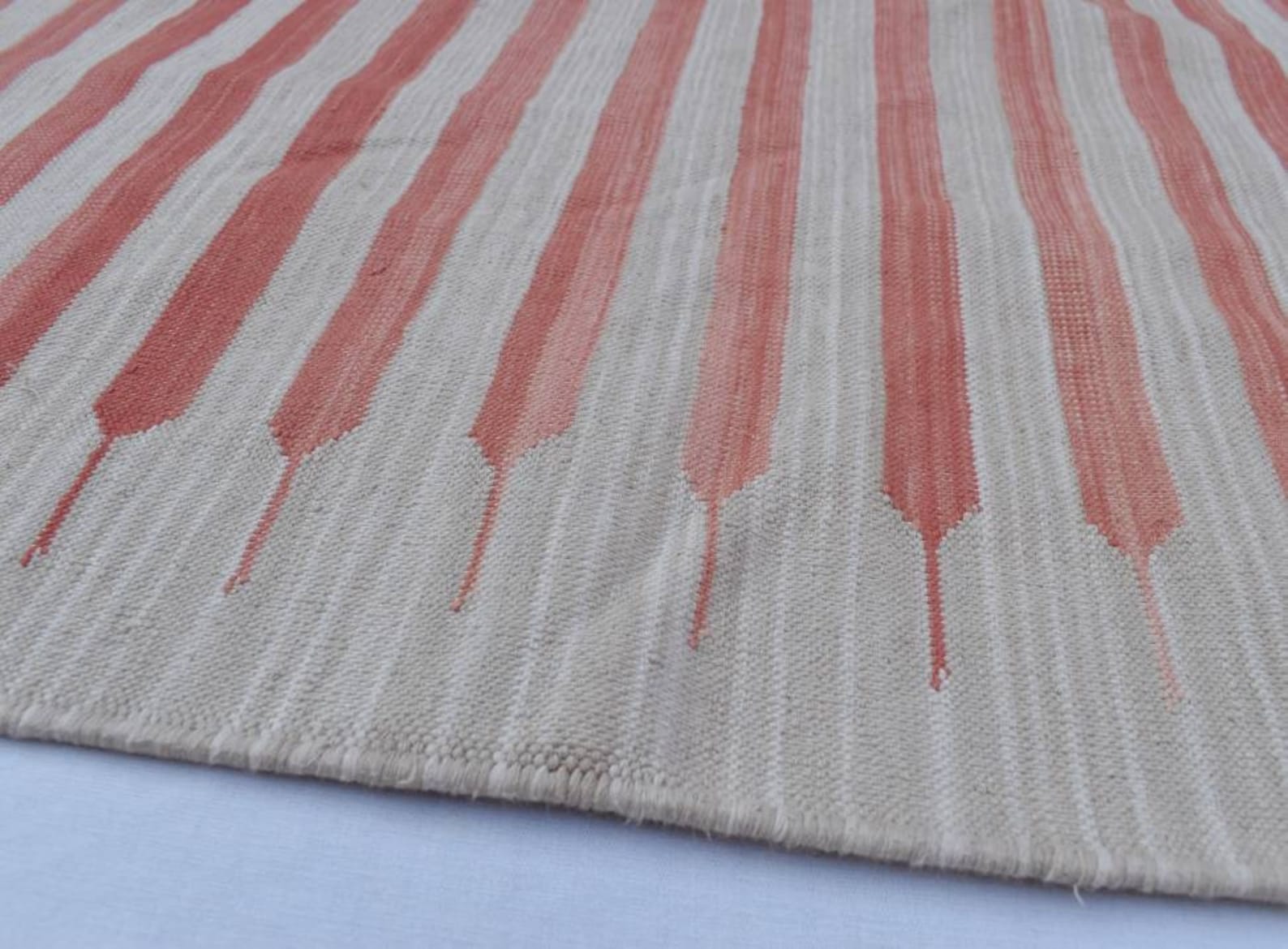 Rustic Beige and Red Cotton Handmade Modern Stripes Rug- Flat Weave and ...
