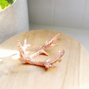 Gemstone Display Stand Nature Steel Crystal Stand Meditation Room Decor ...