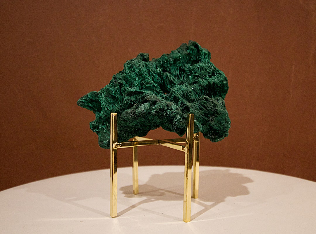 Modern Brass Crystal Tower Stand Display Brass Crystal Stand Gold Rock ...