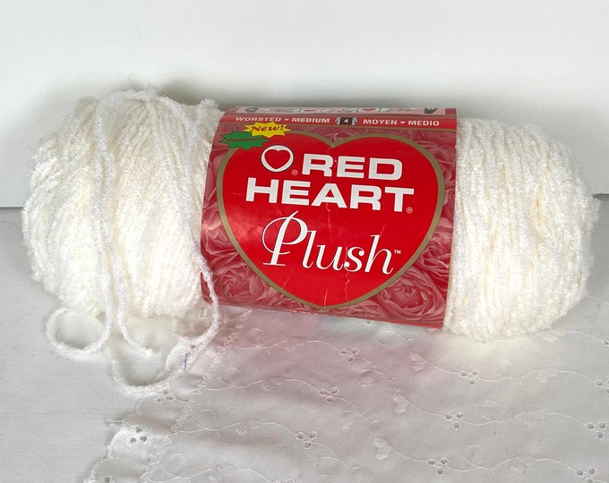 1 Skein Red Heart Plush Yard in White, 6oz/170g, 278y/254m, Medium 4 ...