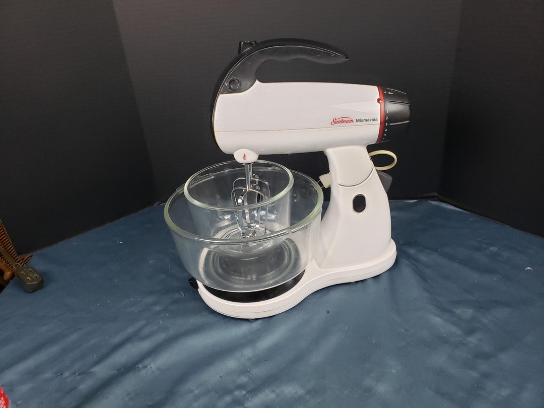 Vintage Sunbeam Mixmaster 12 Speed Mixer 2 Glass Bowls/beaters Model ...