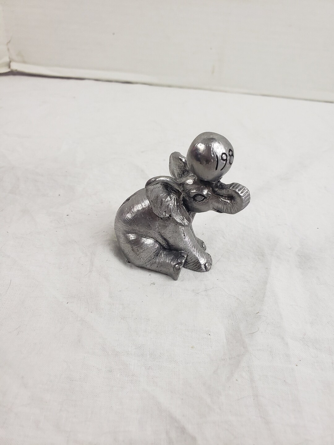 Michael Ricker Pewter Figurine Signed Elephant With Ball # 829 3" X 2 ...