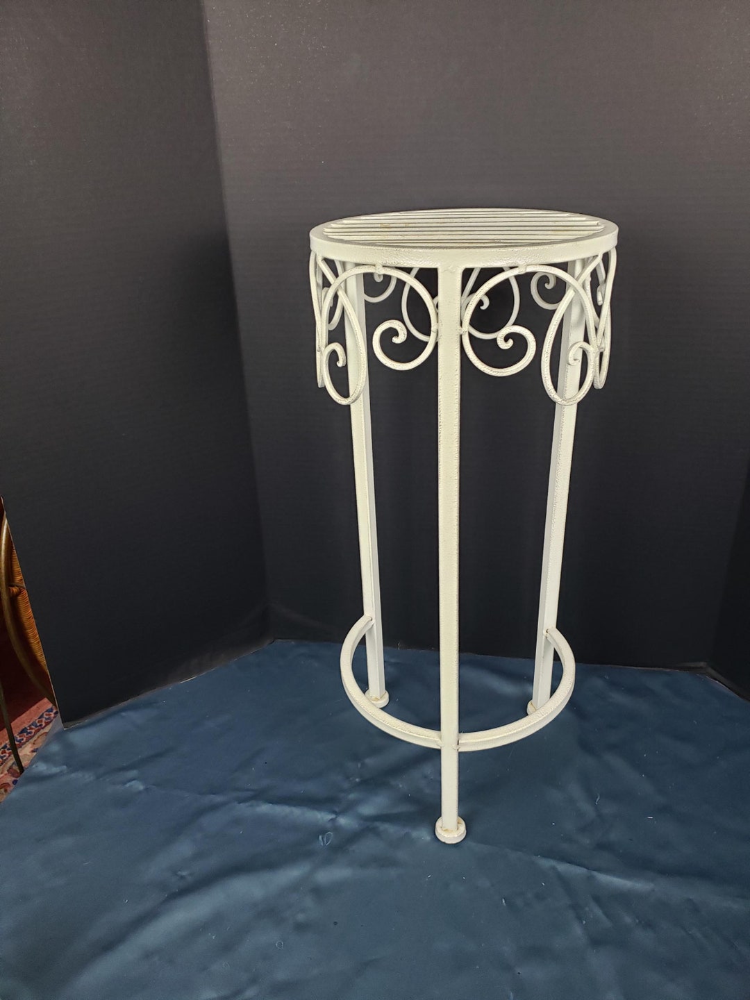 Vintage White Wrought Iron 3-legged Plant Stand 24 X 10 - Etsy