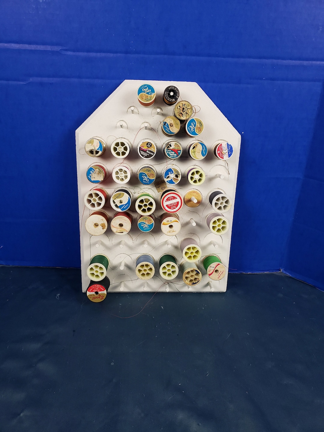 Vintage White Wood Sewing Thread Organizer Holder 51 Spools W/thread 15 ...