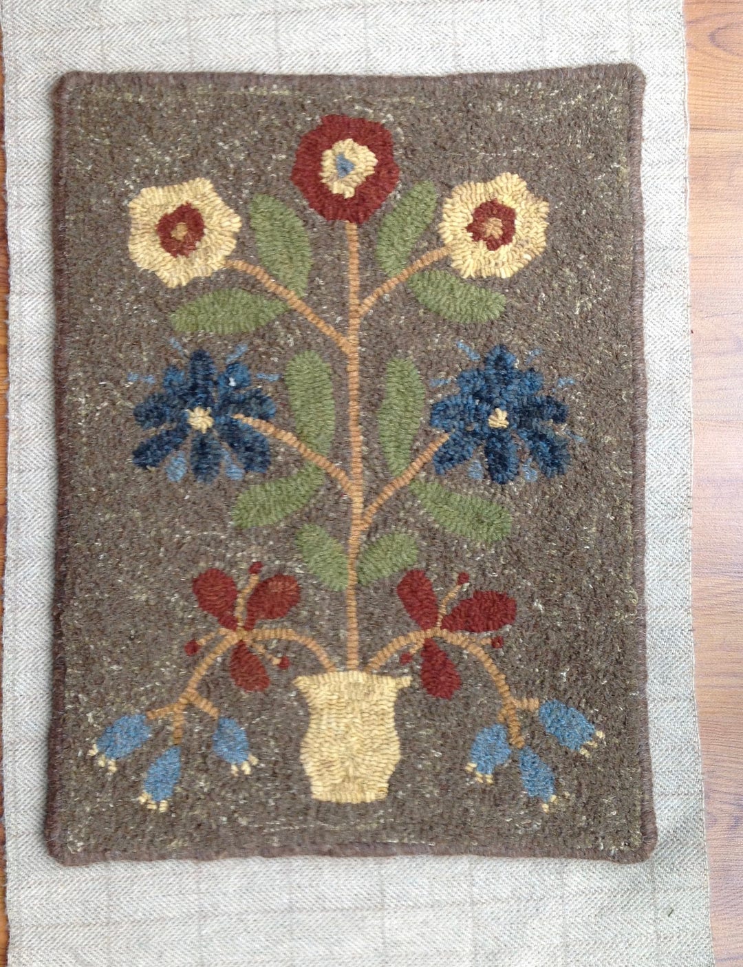 Rug Hooking Kit or Pattern "prim Posies", 19.5"x14.5", Primitive Rug ...