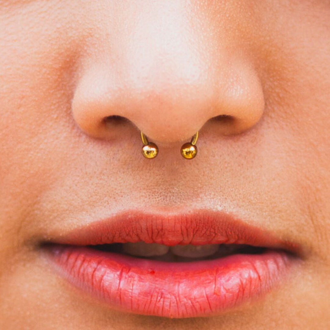 Septum Piercing Jewelry With Anodized Yellow Gold Titanium Horseshoe ...