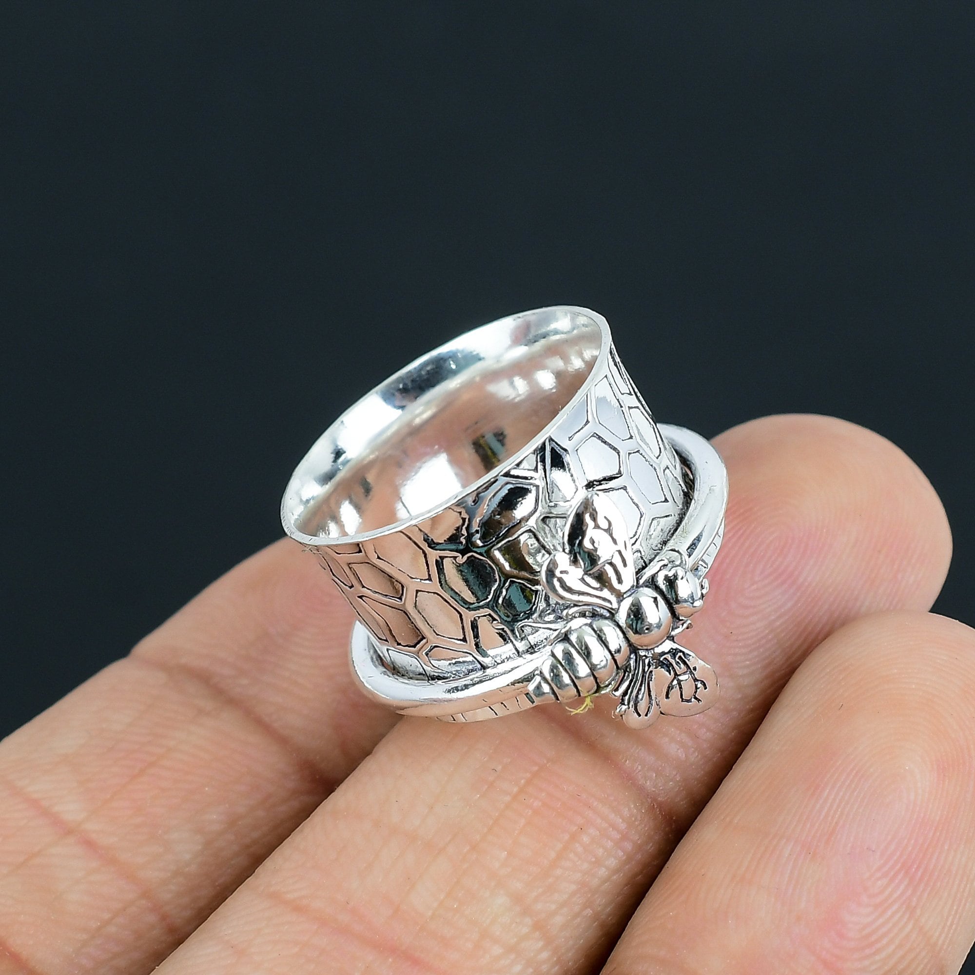 925 Sterling Silver Bee Spinner Ring: Heart Design Band - Etsy