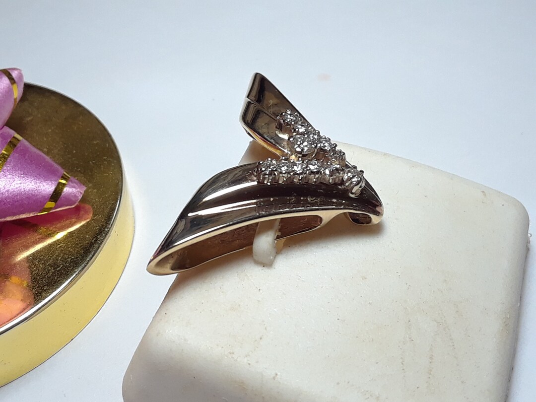 Vintage Custom .40ctw Natural SI2 GH Diamond V 10Kt Yellow Gold ...