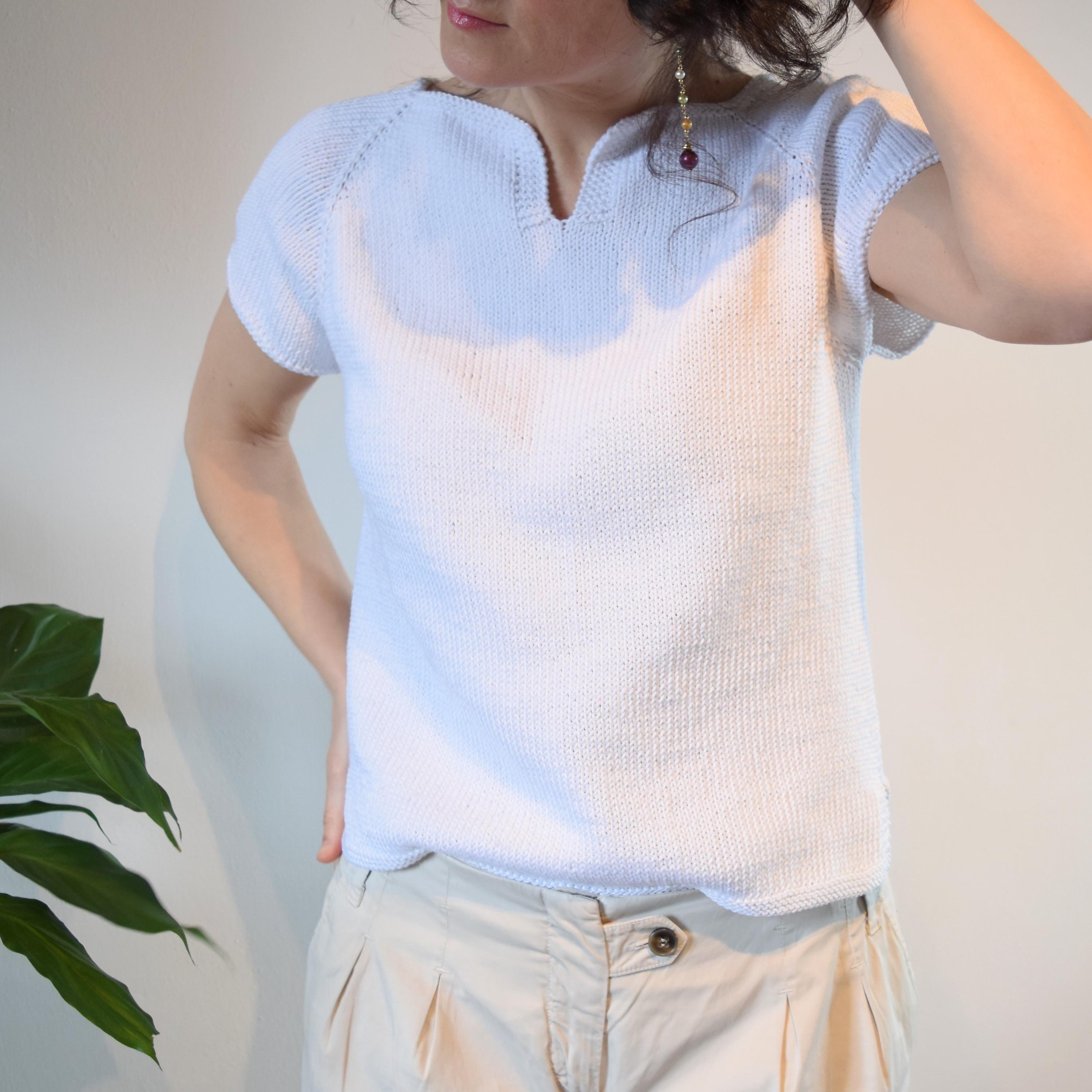 MAGNOLIA TEE Summer Top Knitting Pattern Seamless Raglan Top Down ...