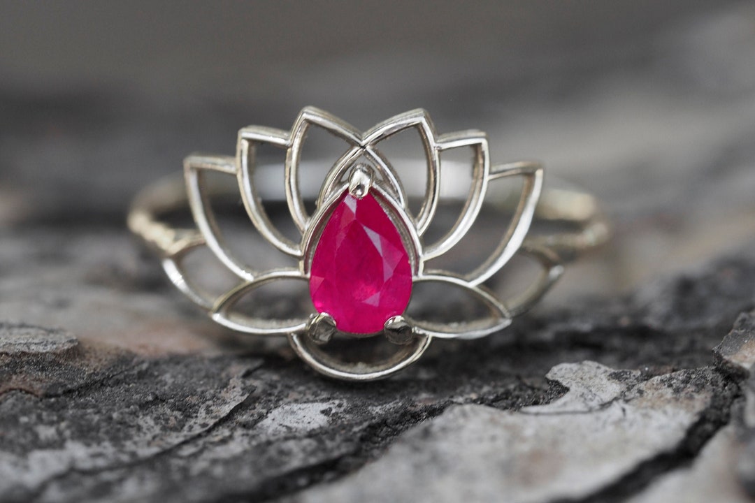 14k Gold Ruby Ring/ Ruby Lotus Ring/ Pear Ruby Ring/ Gemstone Ring ...