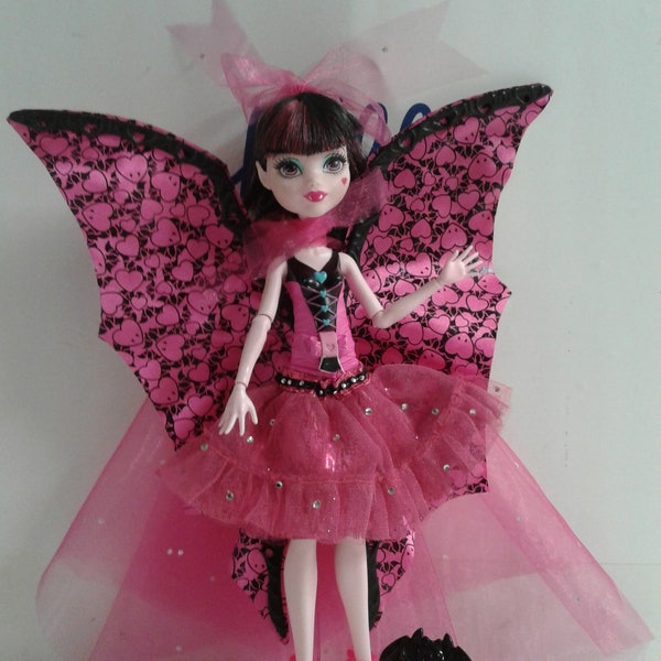 Draculaura G1 Doll - Etsy